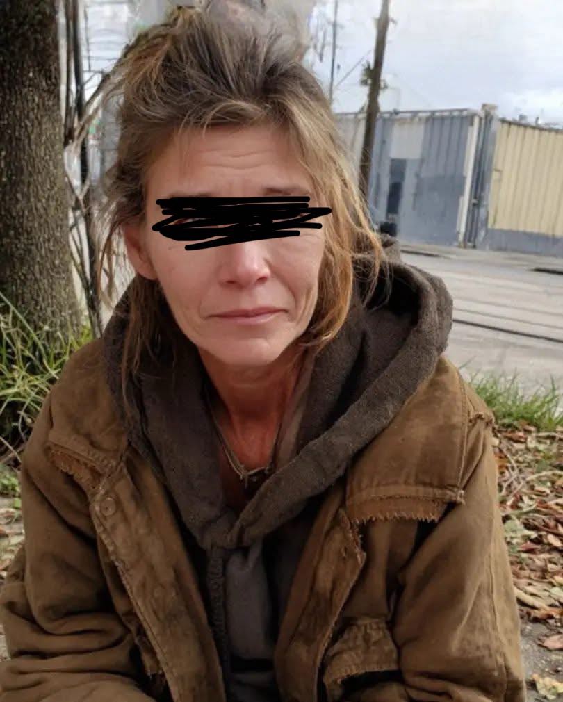 Na Dan zahvalnosti dao sam svoj kaput beskućnoj ženi. Dve godine ...